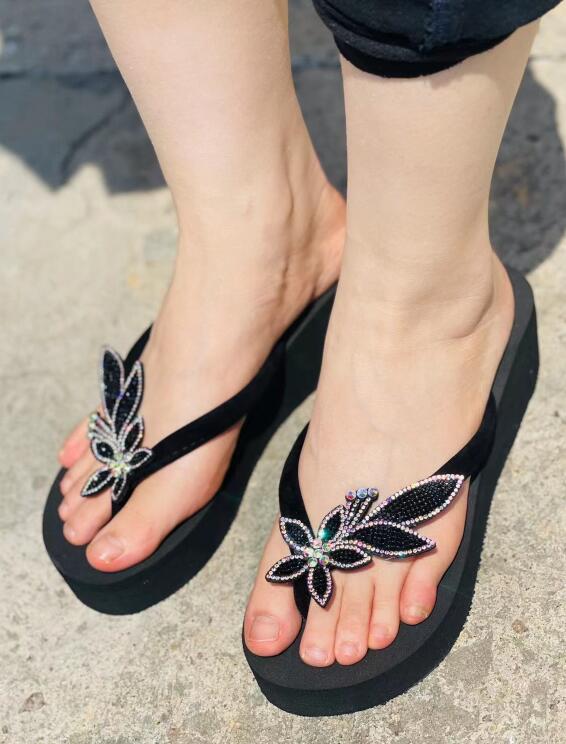 Rhinestone Floral Pattern Beach Wedge Flip Flops
