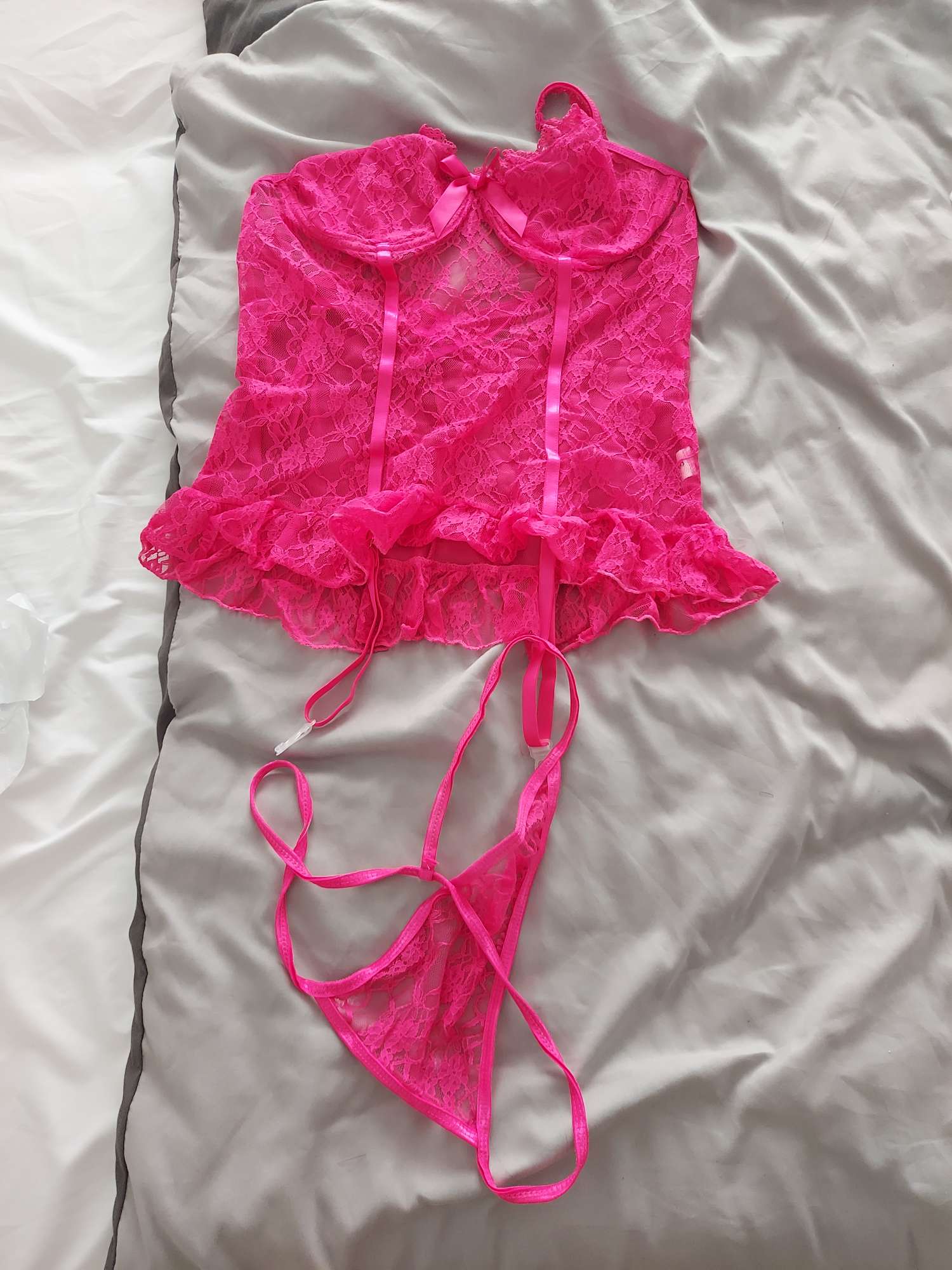 Bow Decor Ruffle Hem Lace Garter Bustier Set