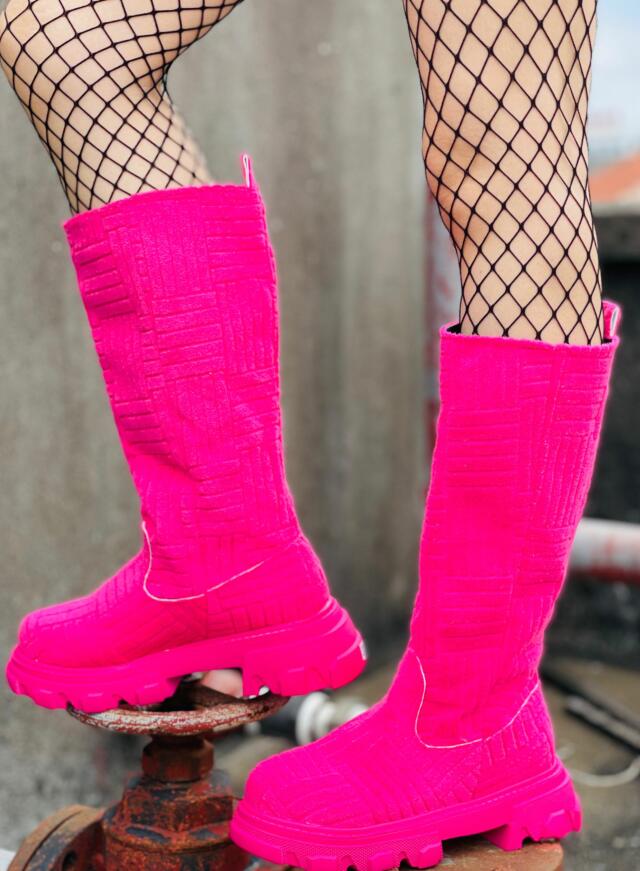 Fuzzy Platform Warm Boots