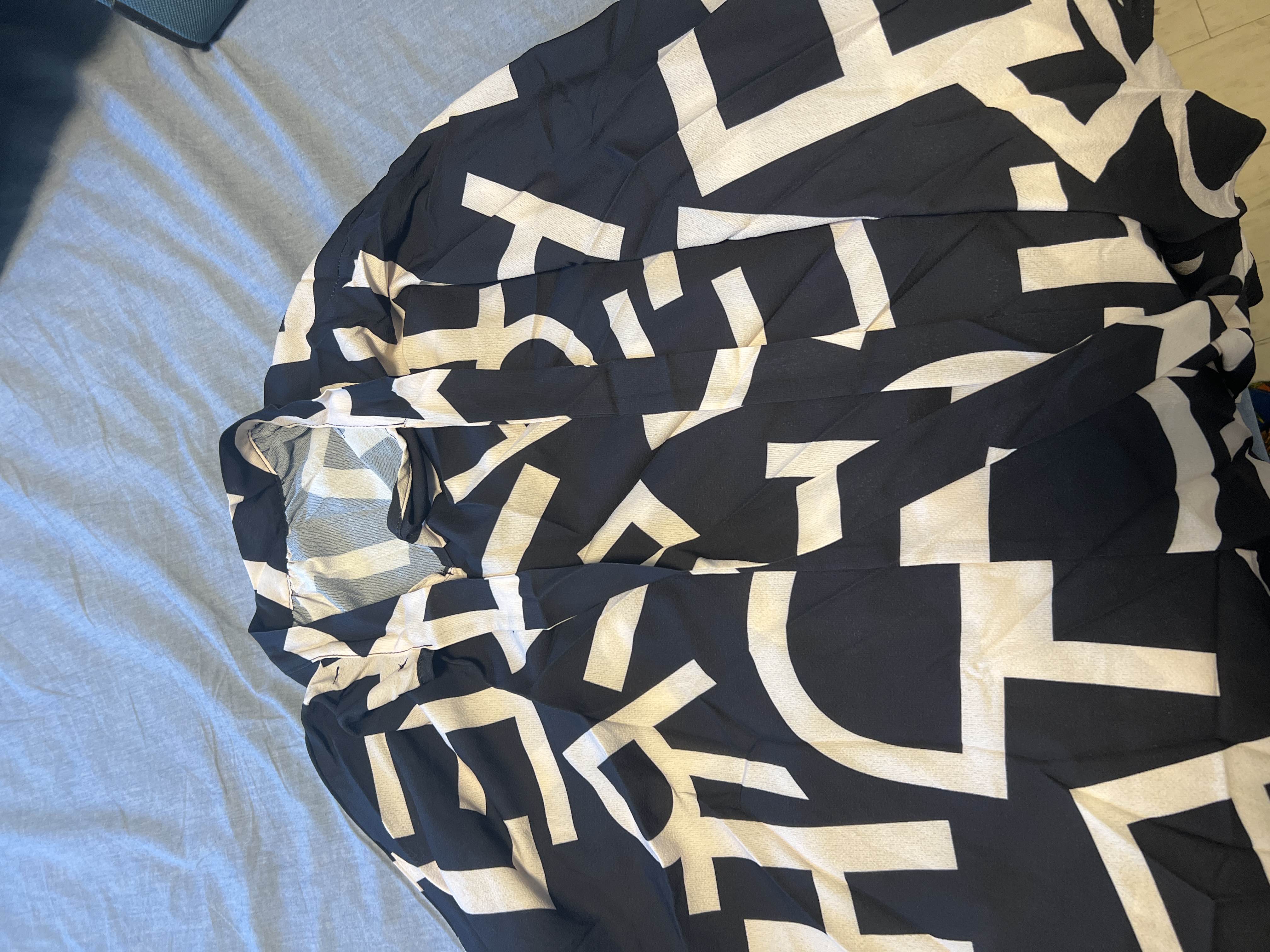 Letter Print Batwing Sleeve Cape Design Top