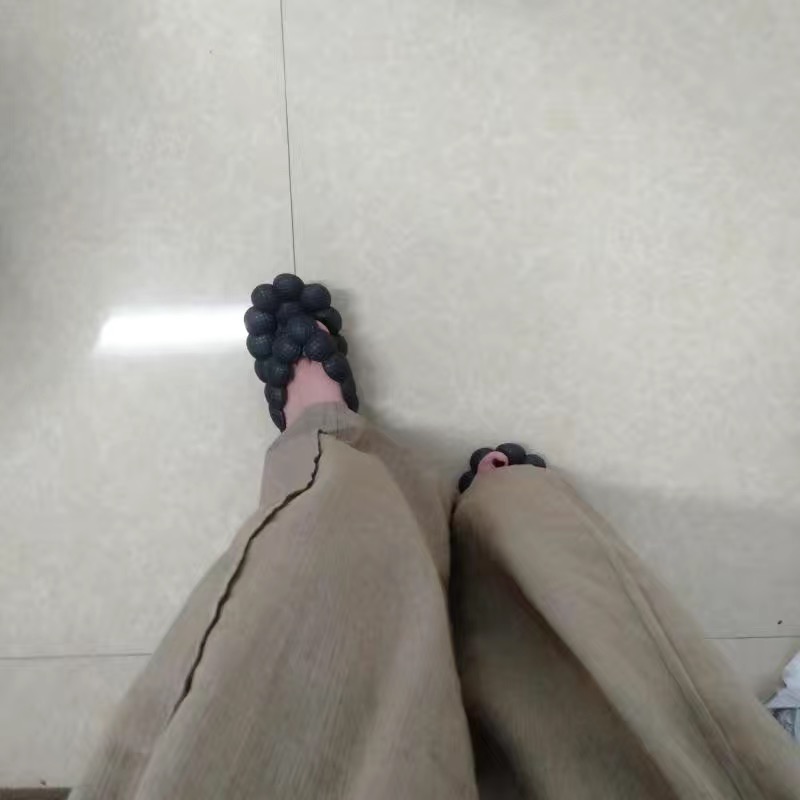 Outdoor Soft Bubble Flip Flops