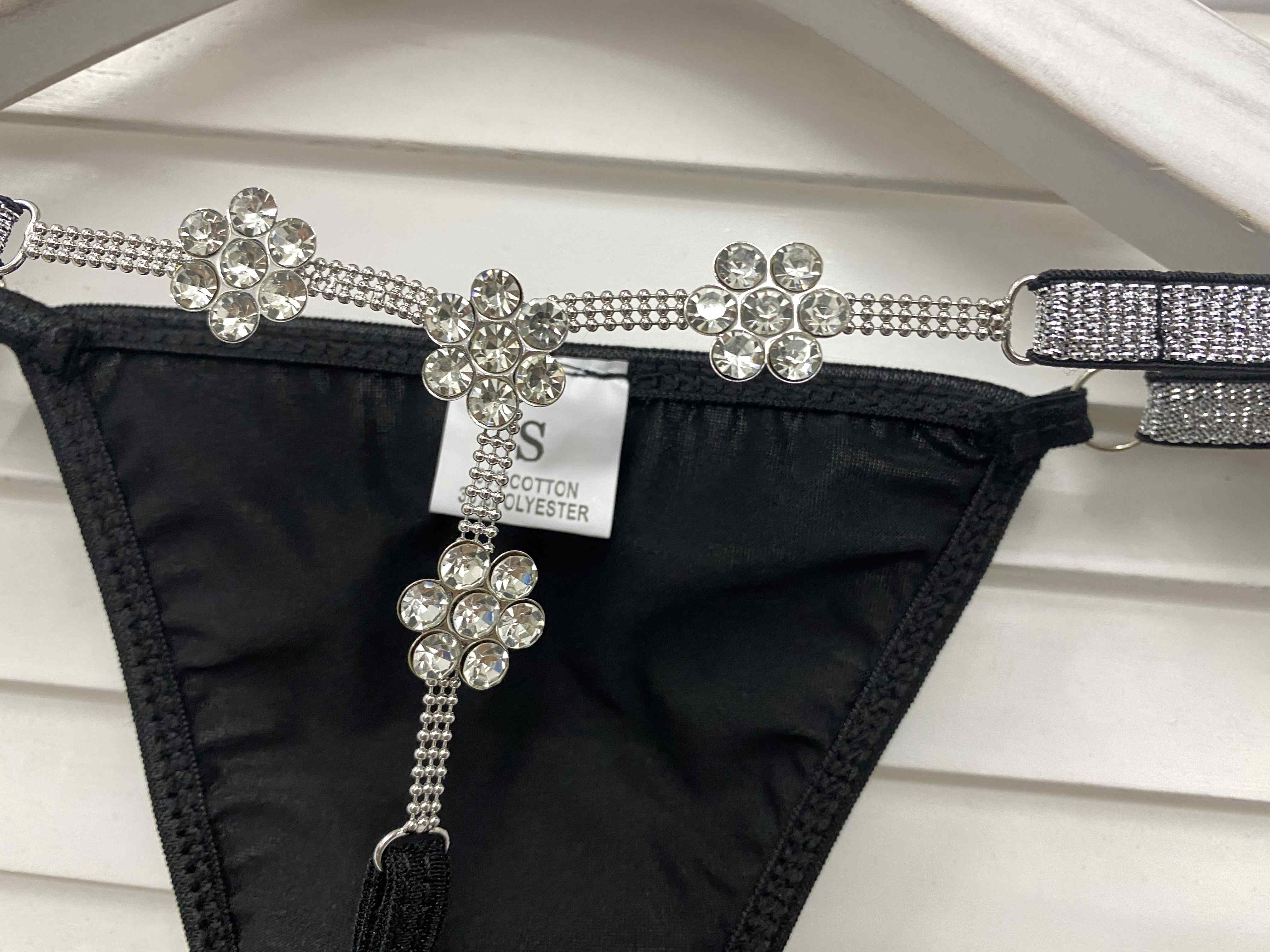 Culotte String Décor Chaîne Strass