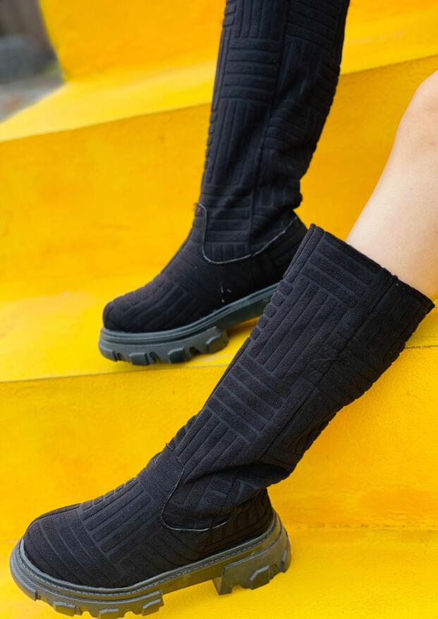 Fuzzy Platform Warm Boots