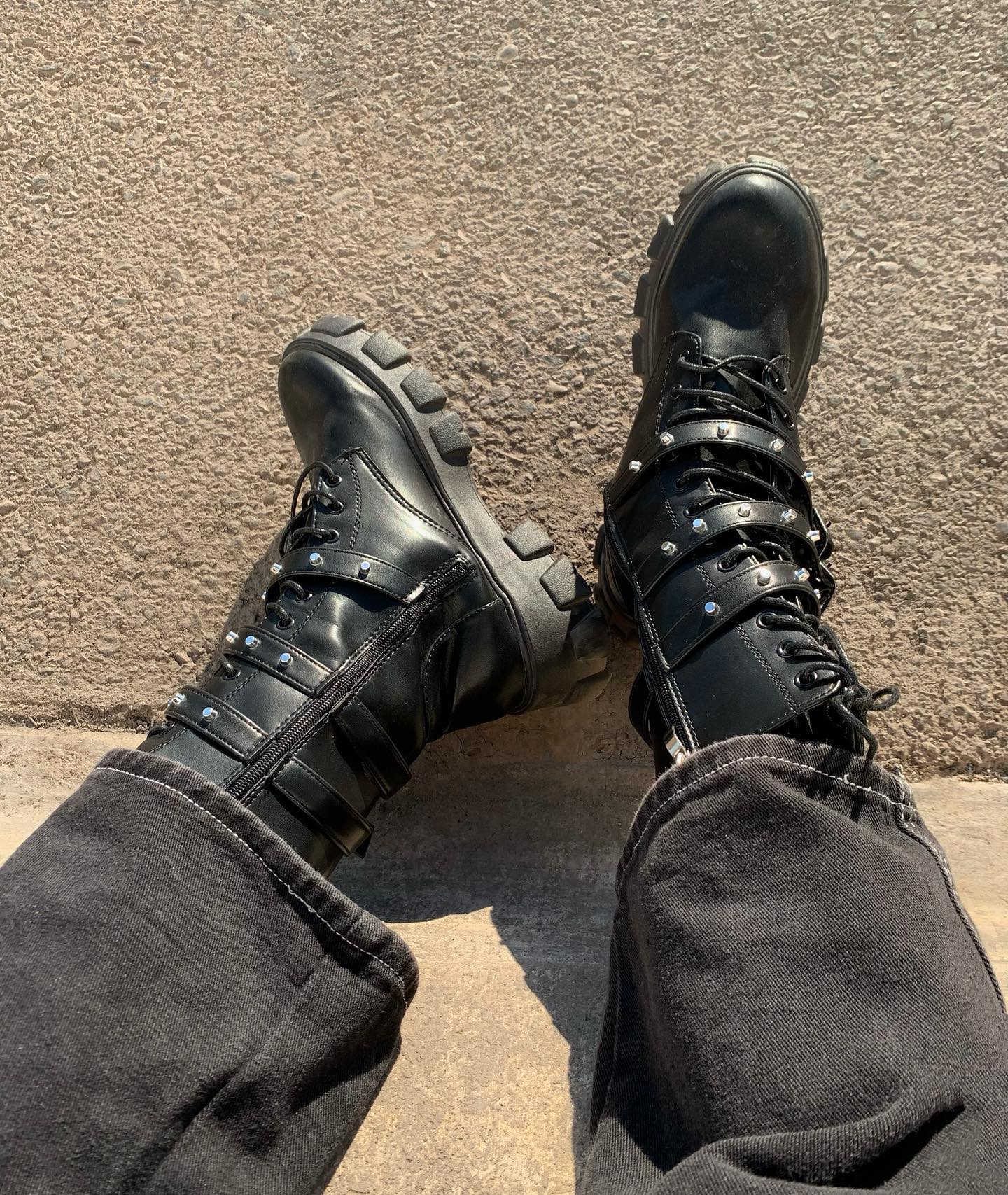 Eyelet Buckled Zipper Design Platform Boots