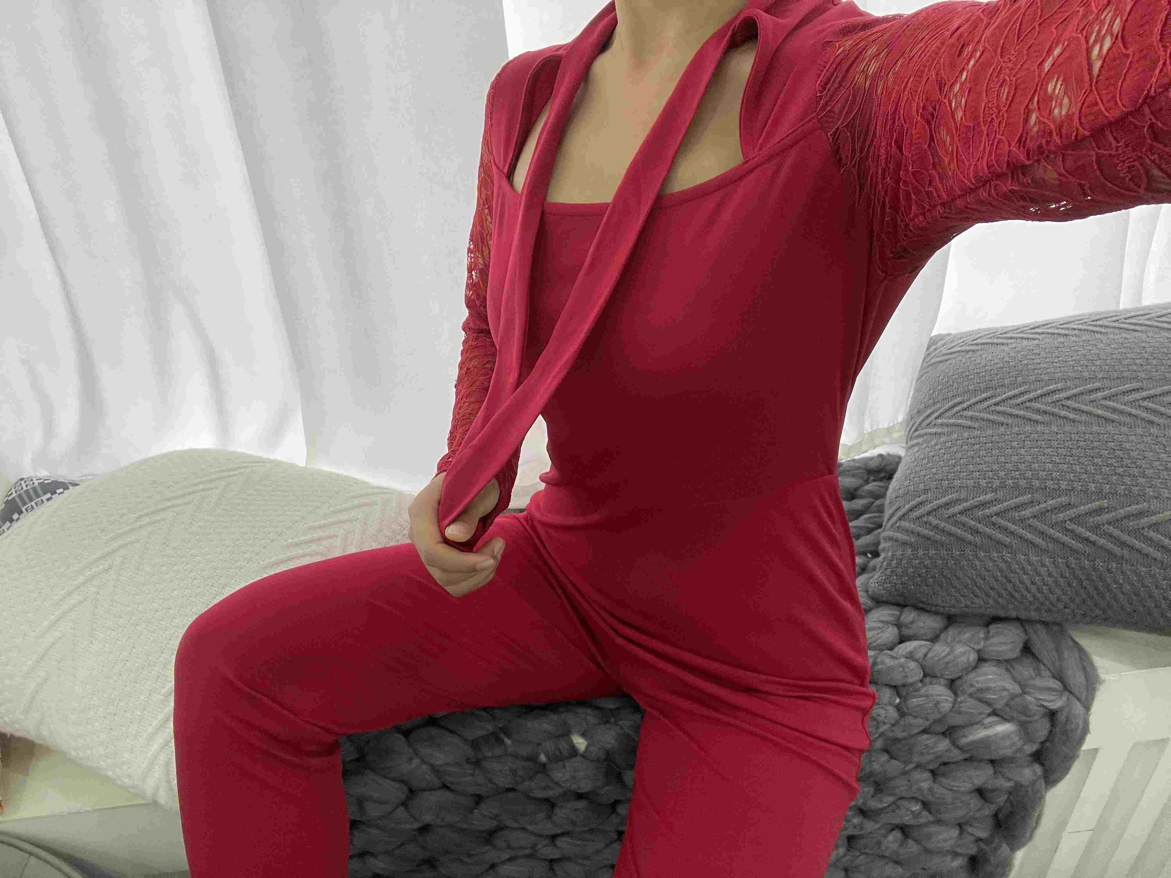 Mono flaco con recorte de parche de encaje de croché