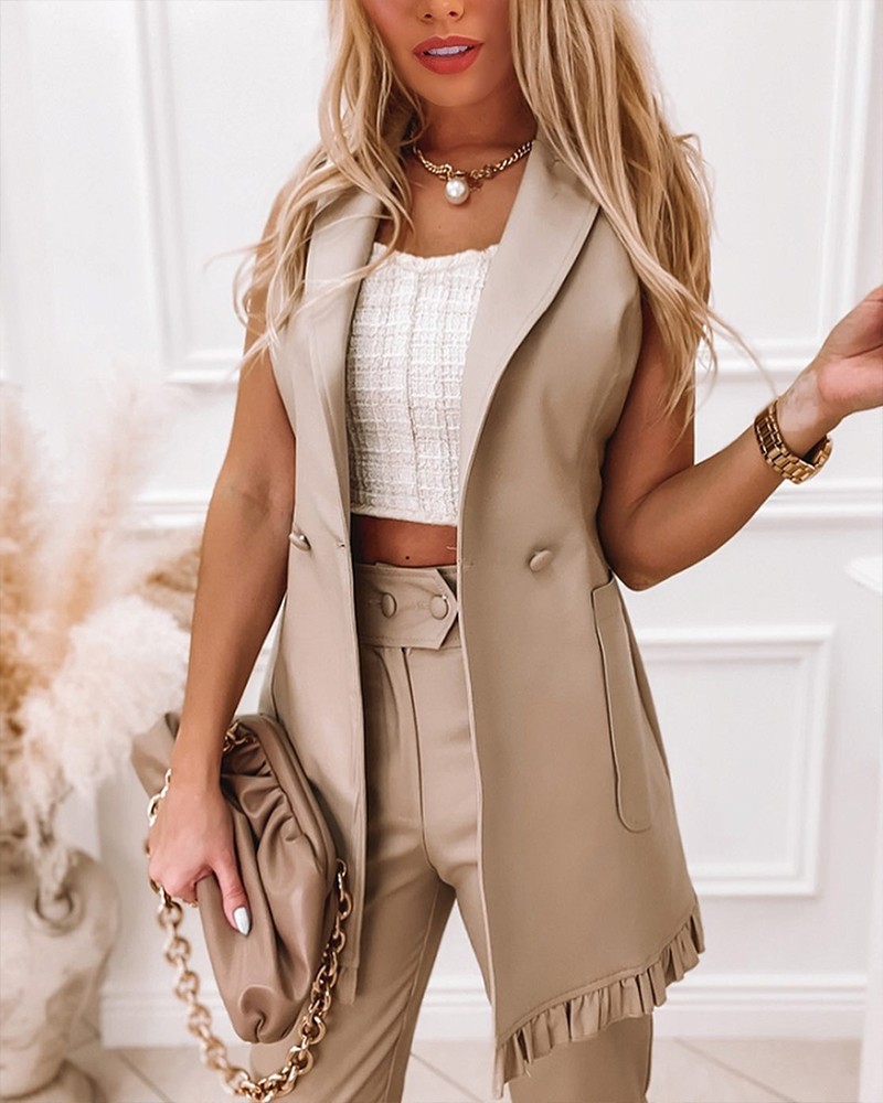 Colete Blazer sem mangas com babado e detalhe no bolso